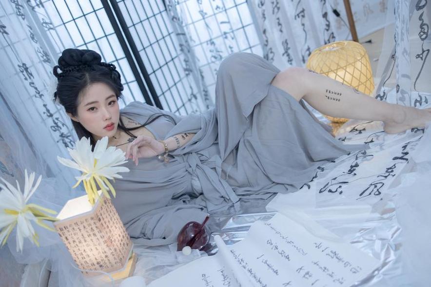 钛合金titi资源免费，这个图包里的cos作品点赞量已经突破了天际 - 笑岛园